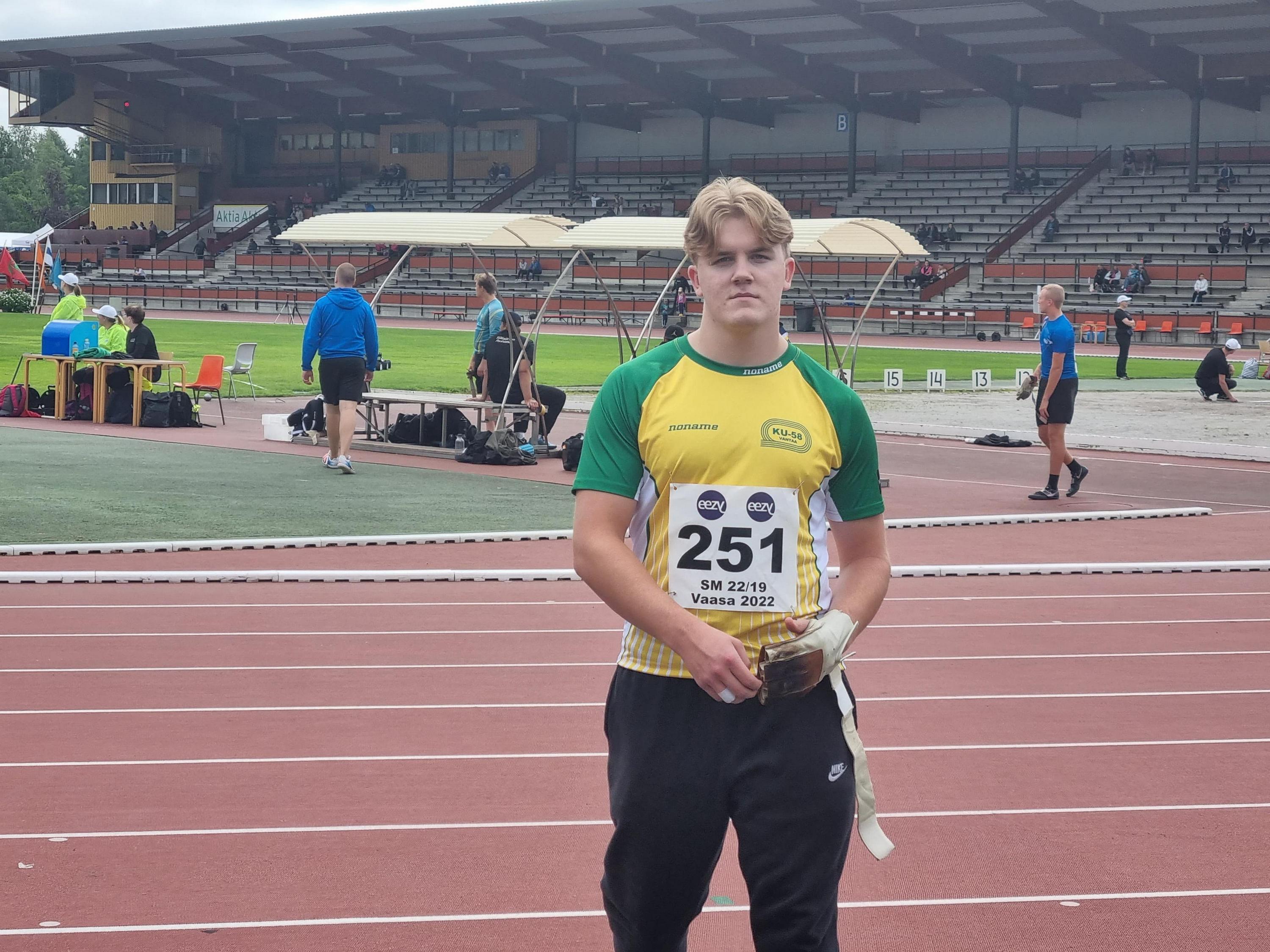 Lampinen Suomen mestari- Korvenpäälle ja Harjulle ennätys – SM 19 22 Vaasa - Kenttäurheilijat-58 ry